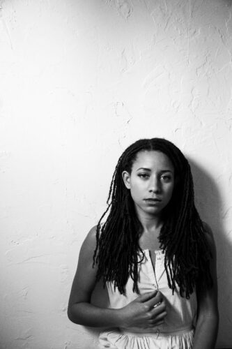 Ché Aimee Dorval - Falling Under, il video del nuovo singolo